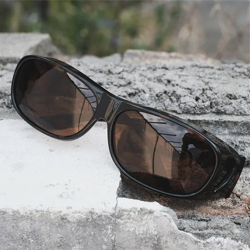 Optimizing Visual Comfort: A Deep Dive into Versatile Fit Over ...